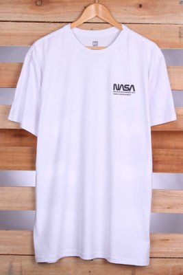 Camiseta Nasa Peito - Plus Size